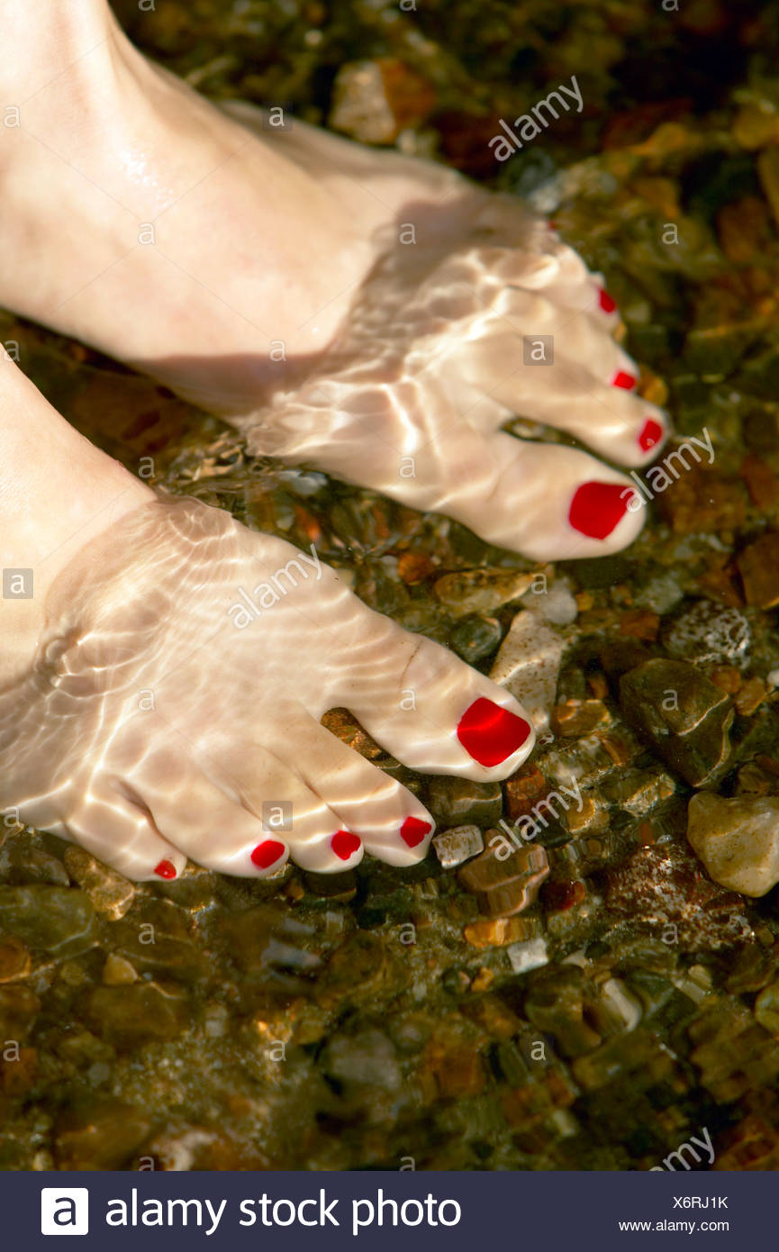 Women Red Toes Feet High Resolution Stock Photography and Images - Alamy