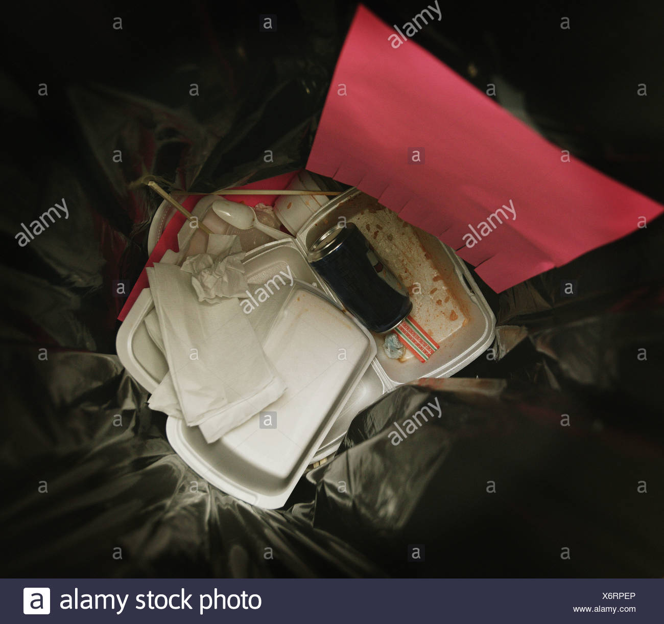 Dirty Paper Plates Stock Photos & Dirty Paper Plates Stock Images - Alamy