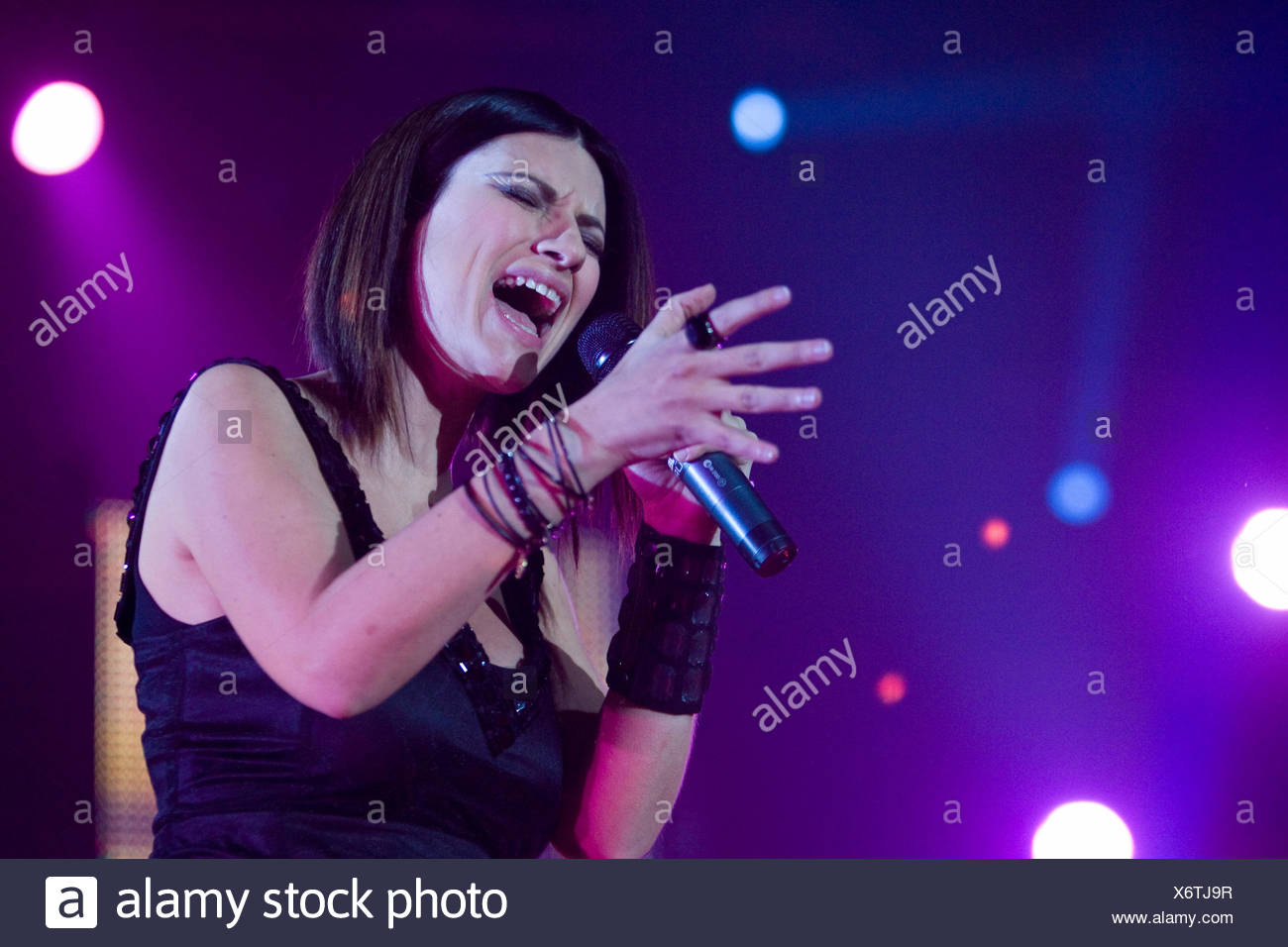 Italian Woman Singer High Resolution Stock Photography and Images - Alamy