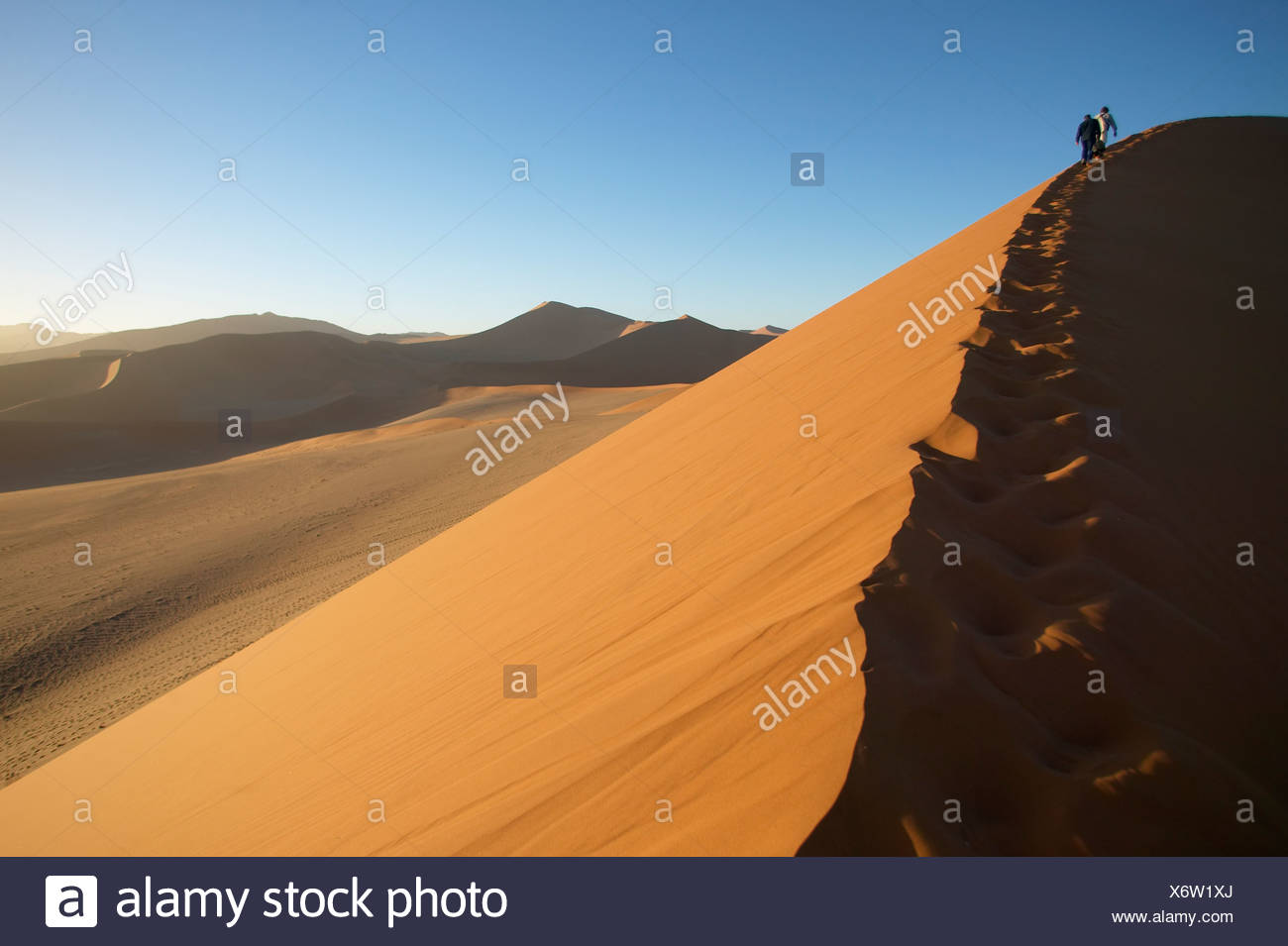 Barchan Sand Dune Stock Photos & Barchan Sand Dune Stock Images - Alamy