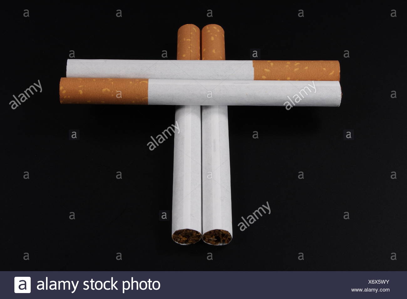 Cork Tipped Cigarettes High Resolution Stock Photography and Images - Alamy