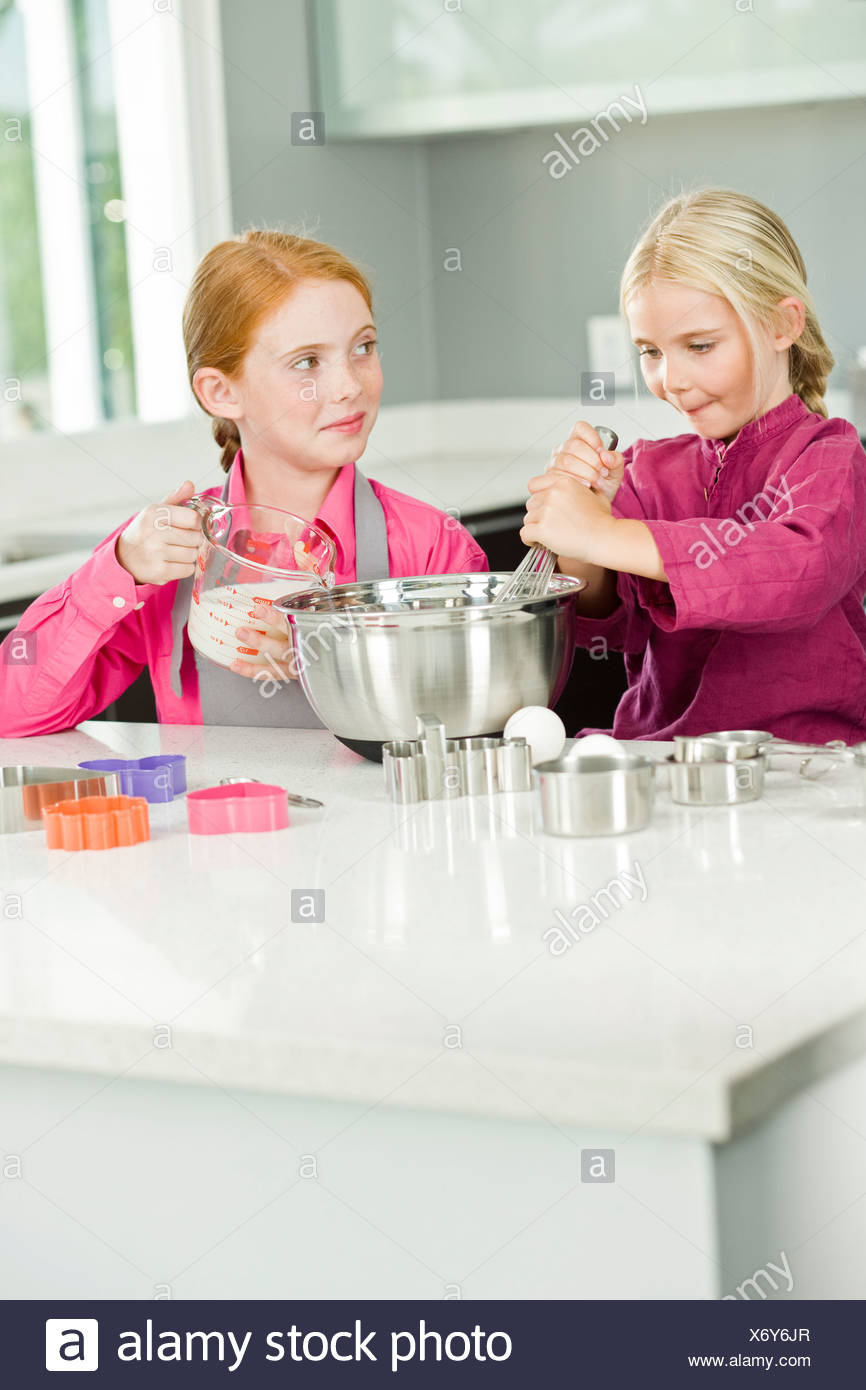 Tween Girls Working High Resolution Stock Photography and Images - Alamy