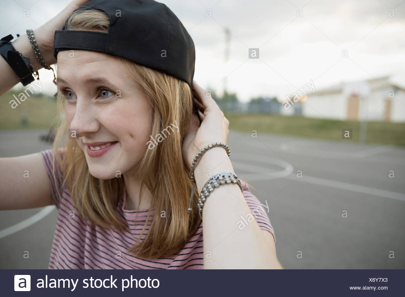 Backwards Cap Stock Photos & Backwards Cap Stock Images - Alamy
