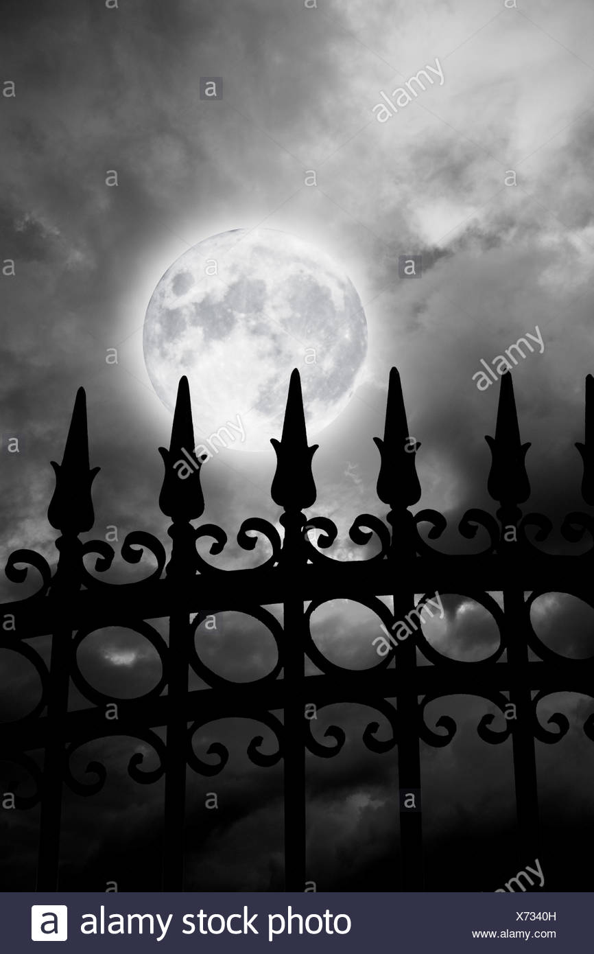 Antique Iron Spikes High Resolution Stock Photography and Images - Alamy