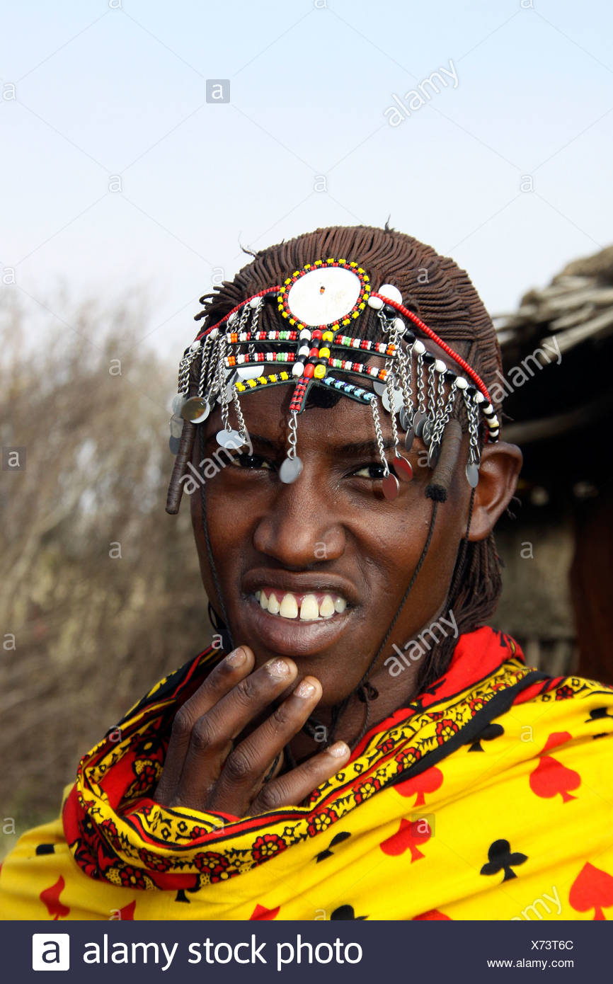 Africa Tribe Headdress Male High Resolution Stock Photography and ...