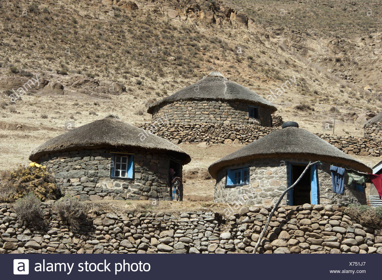 Round Cottages High Resolution Stock Photography and Images - Alamy