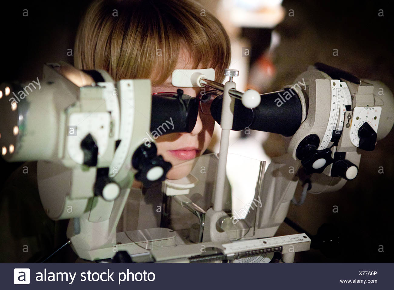 Stereopsis High Resolution Stock Photography and Images - Alamy