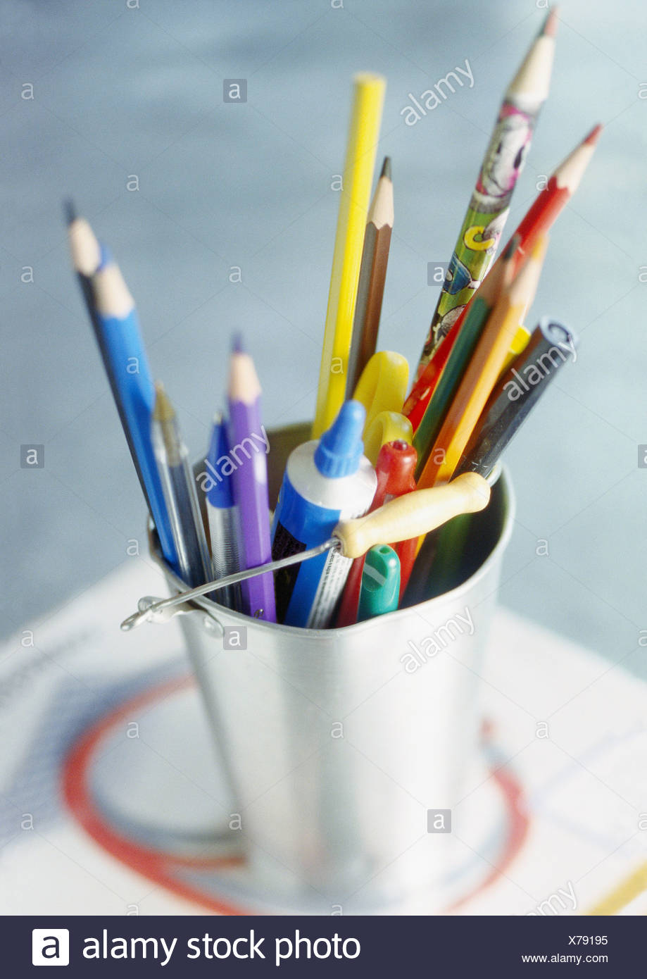 Pencil Holders Stock Photos & Pencil Holders Stock Images - Alamy