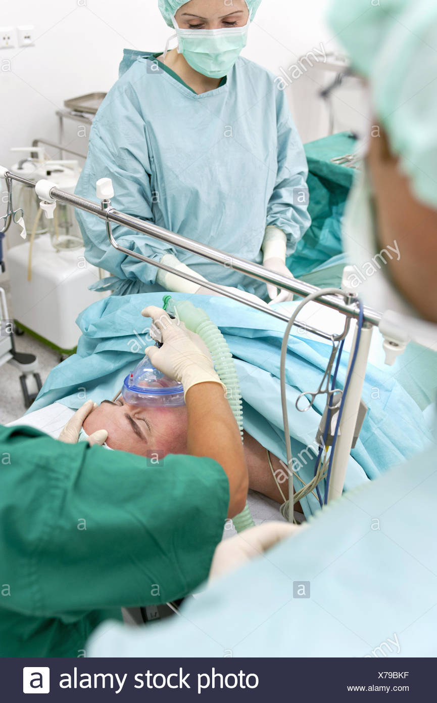 Patient Under Anesthesia Stock Photos & Patient Under Anesthesia Stock ...