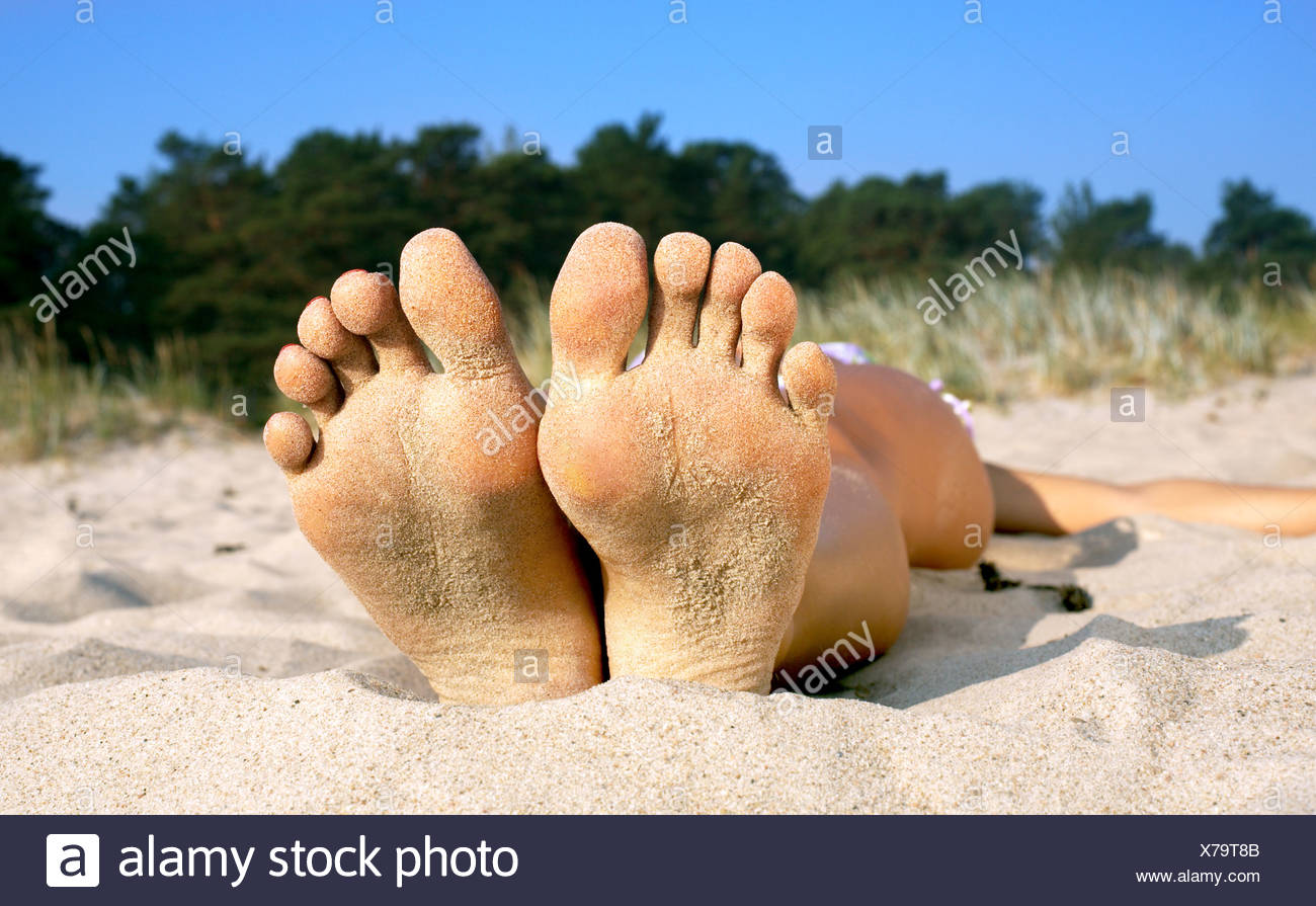 Page 3 - Soles Of Feet High Resolution Stock Photography and Images - Alamy