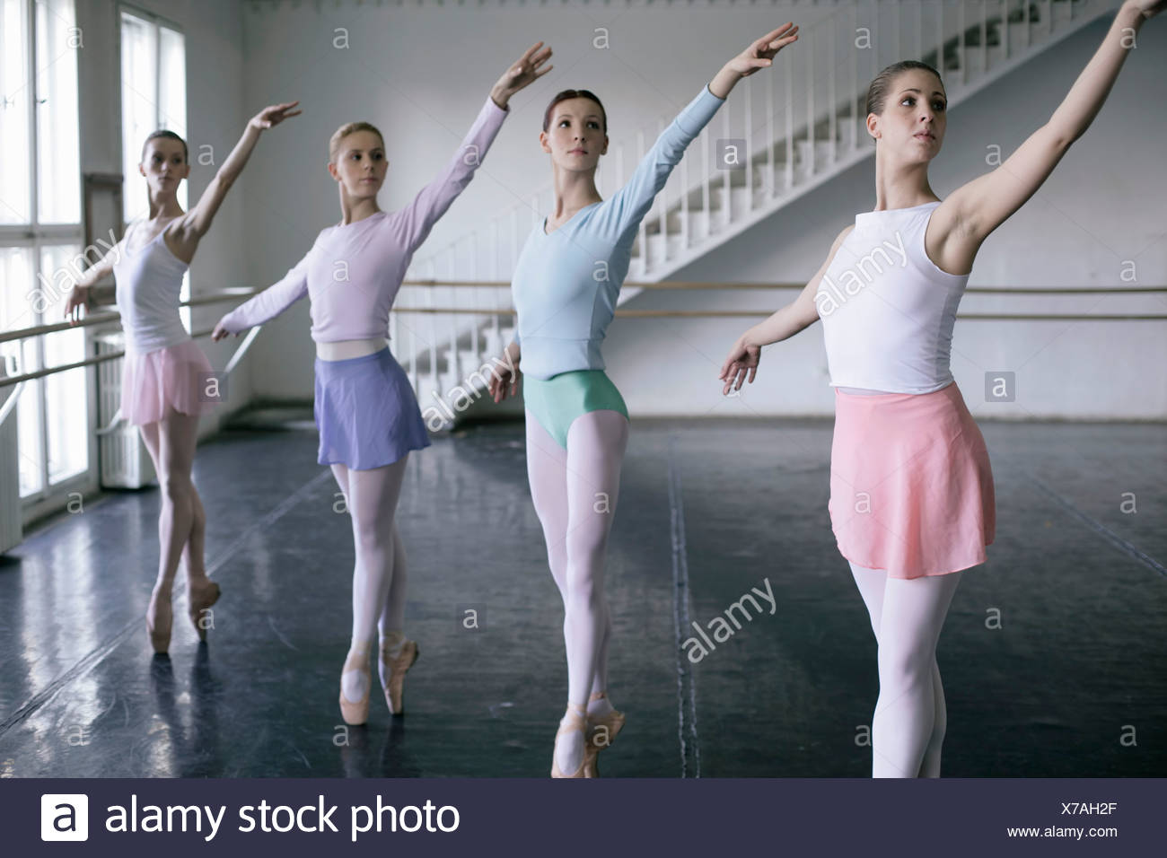 Body Ballet High Resolution Stock Photography and Images - Alamy