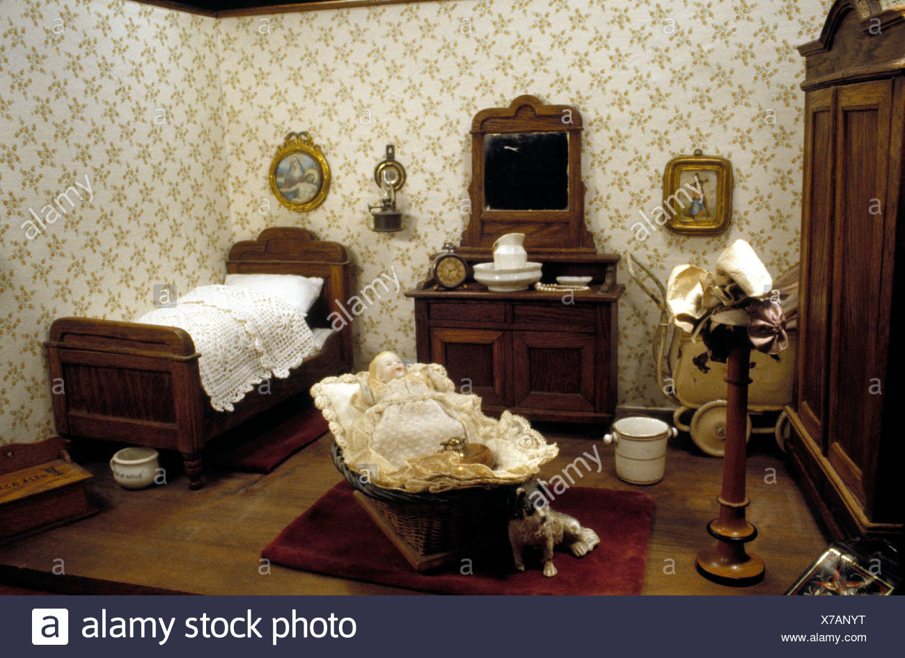 Dolls_house High Resolution Stock Photography and Images - Alamy