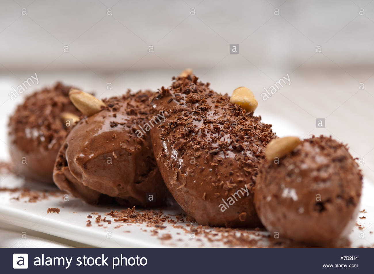 White Chocolate Mousse Quenelle High Resolution Stock Photography and ...
