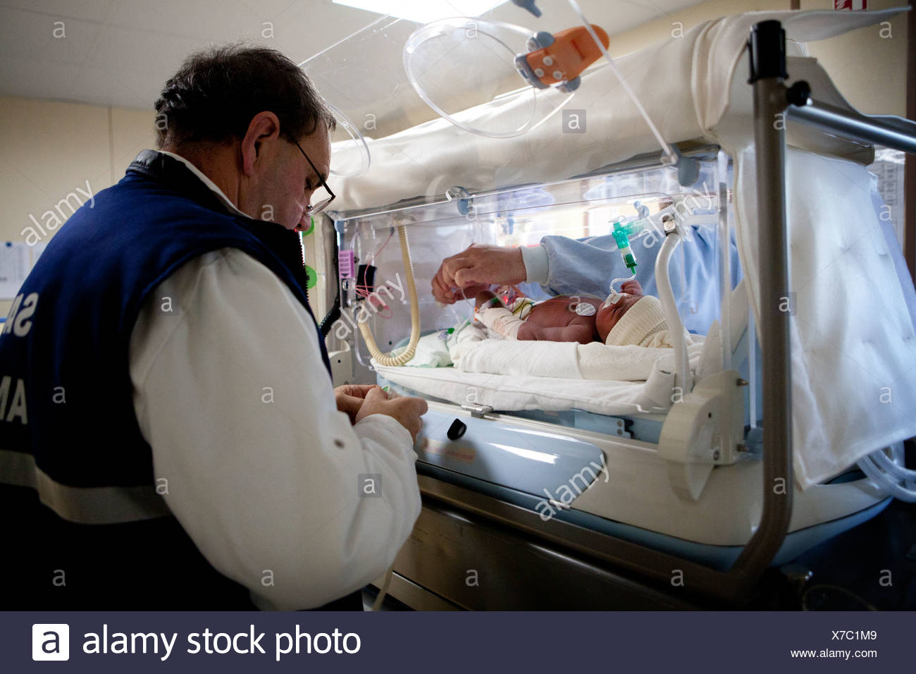 Pediatric Icu High Resolution Stock Photography and Images - Alamy