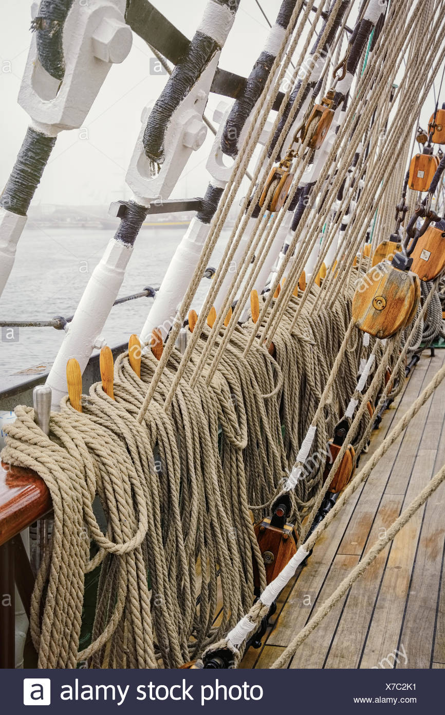 Running Rigging Stock Photos & Running Rigging Stock Images - Alamy