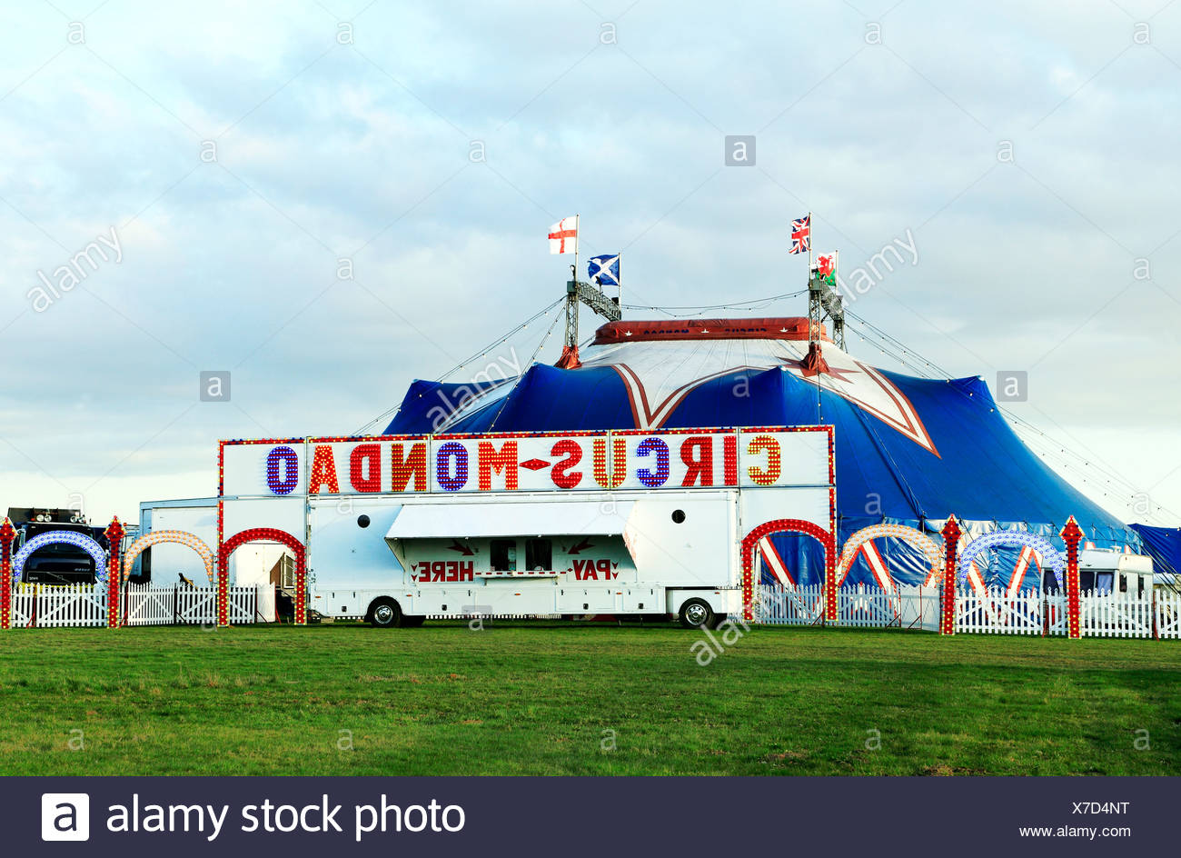 Uk Circus High Resolution Stock Photography and Images - Alamy