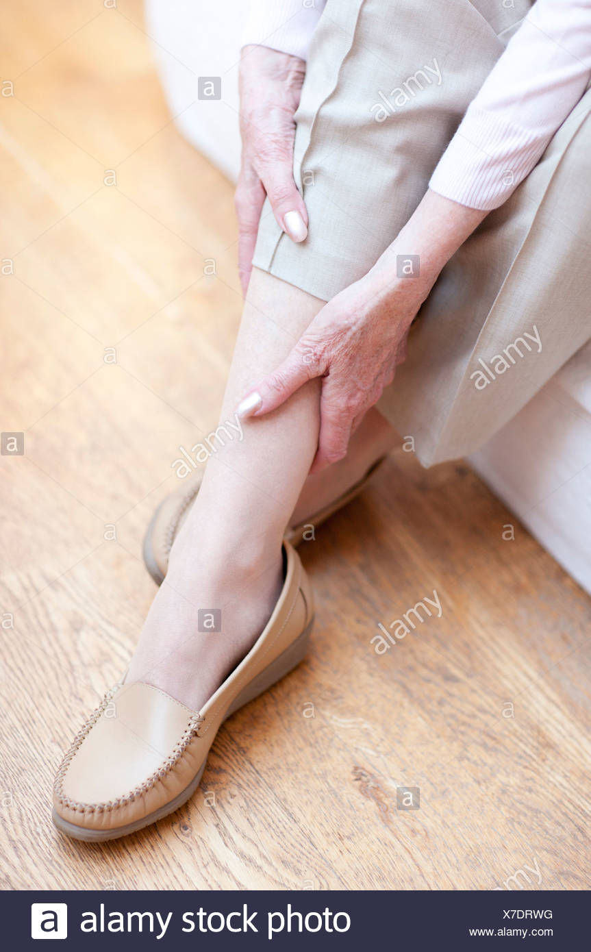 Woman Pain Leg Senior Woman High Resolution Stock Photography and ...