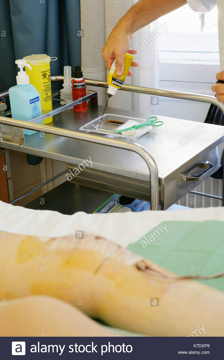 Wound Drainage High Resolution Stock Photography and Images - Alamy