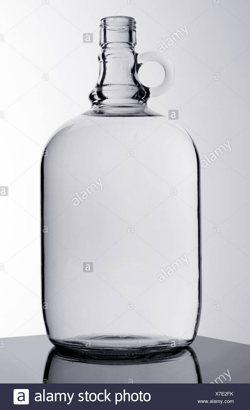 Flagon High Resolution Stock Photography and Images - Alamy