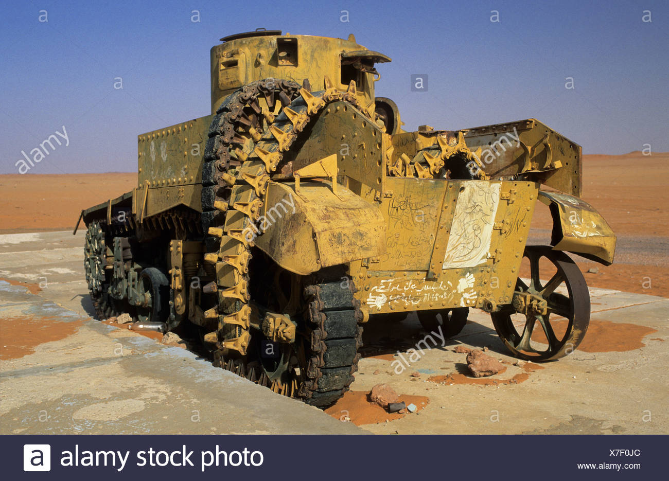 Desert Warfare High Resolution Stock Photography and Images - Alamy