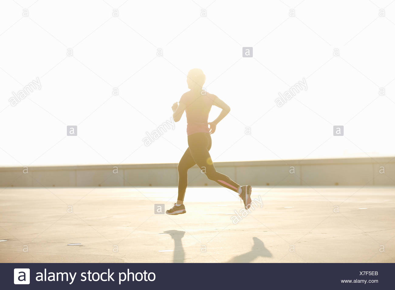 Male Running Silhouette High Resolution Stock Photography and Images ...
