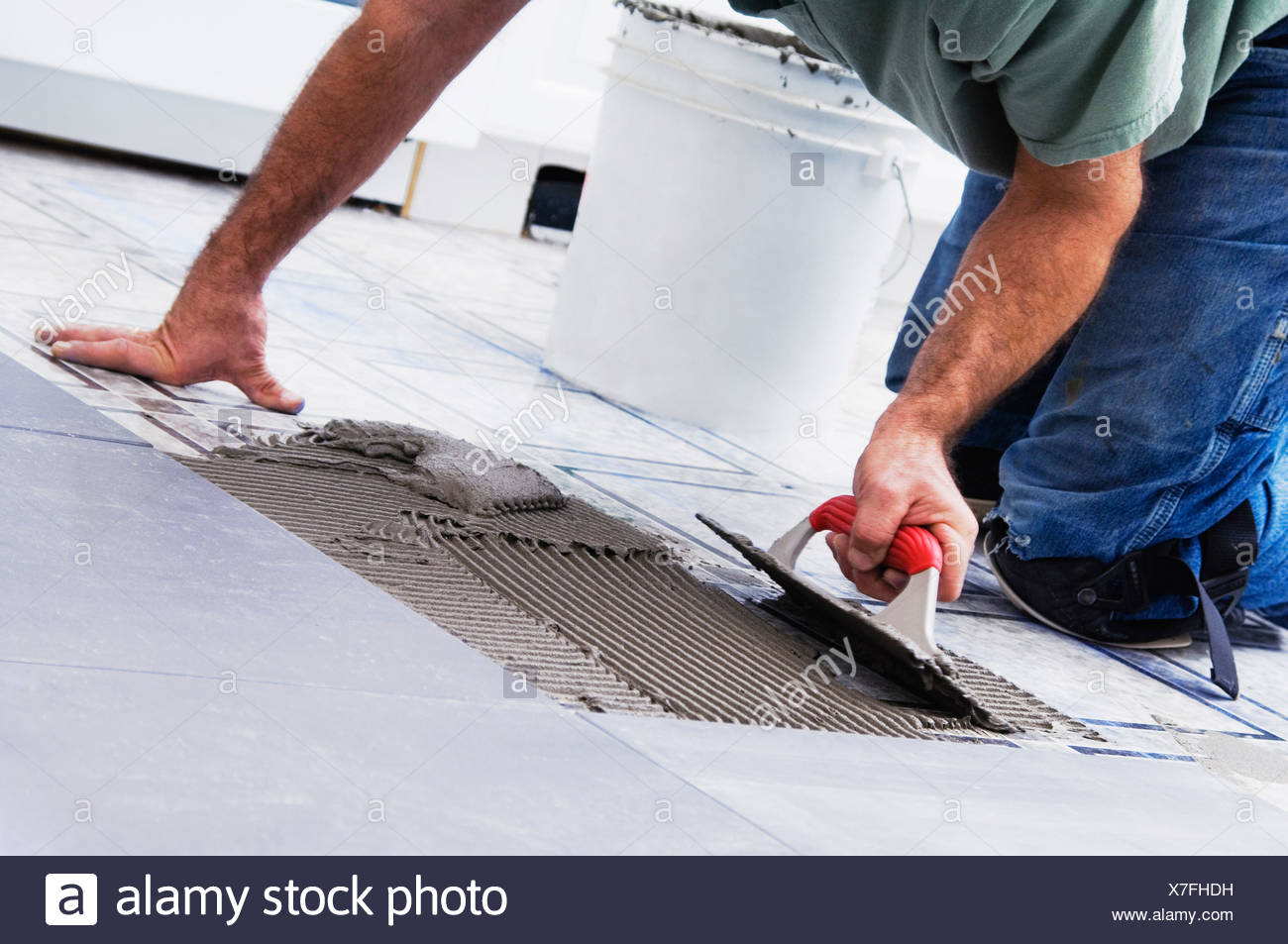 Trowelling High Resolution Stock Photography and Images - Alamy