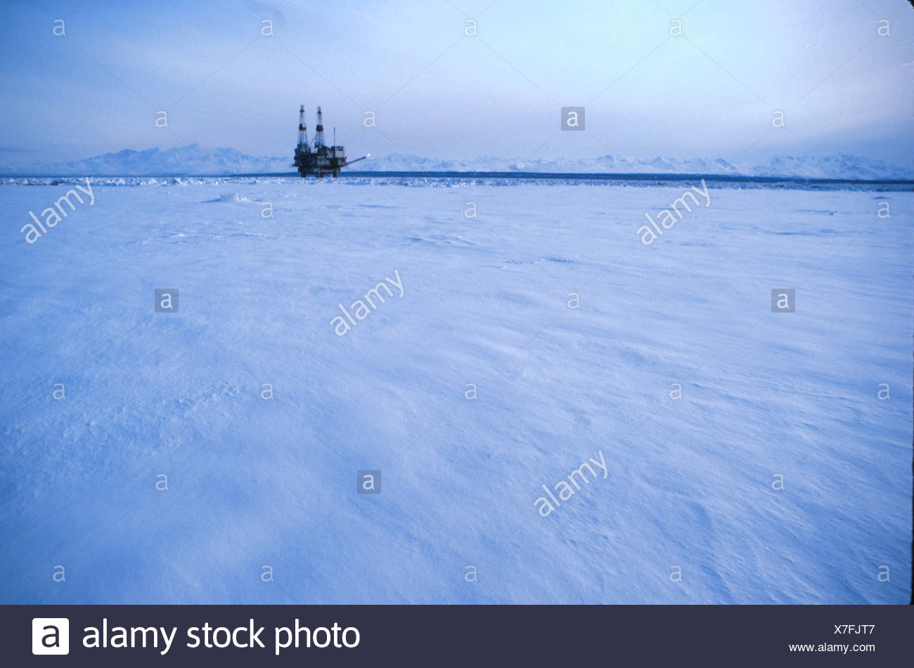 Oil Derrick Flame High Resolution Stock Photography and Images - Alamy