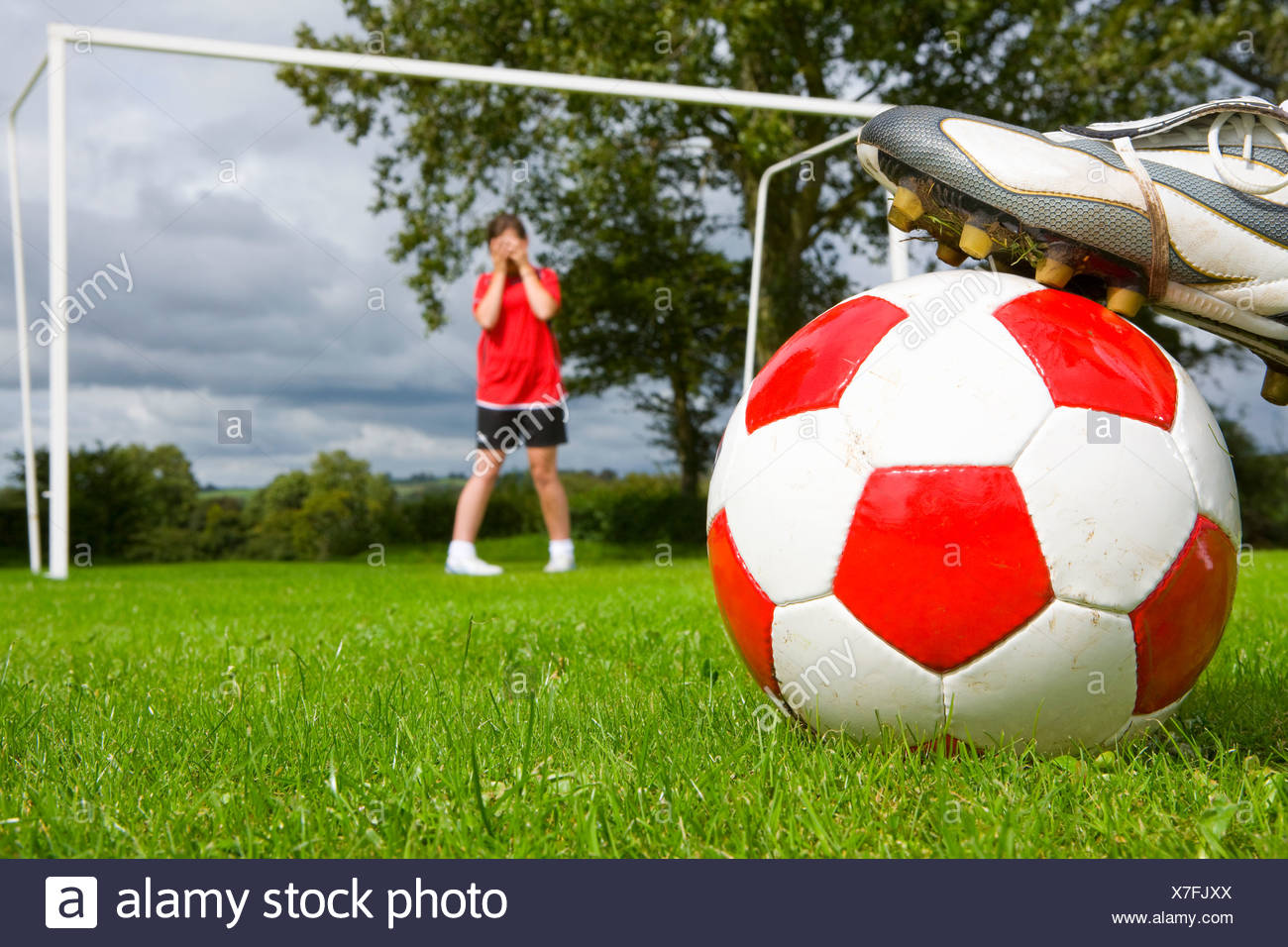 Aiming Goal Stock Photos & Aiming Goal Stock Images - Alamy