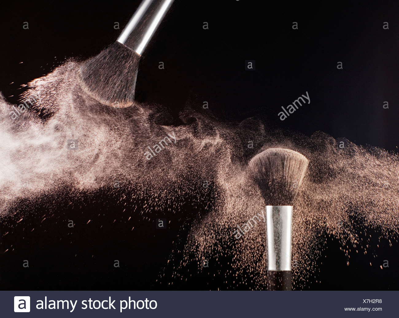 Blowing Powder Stock Photos & Blowing Powder Stock Images - Alamy