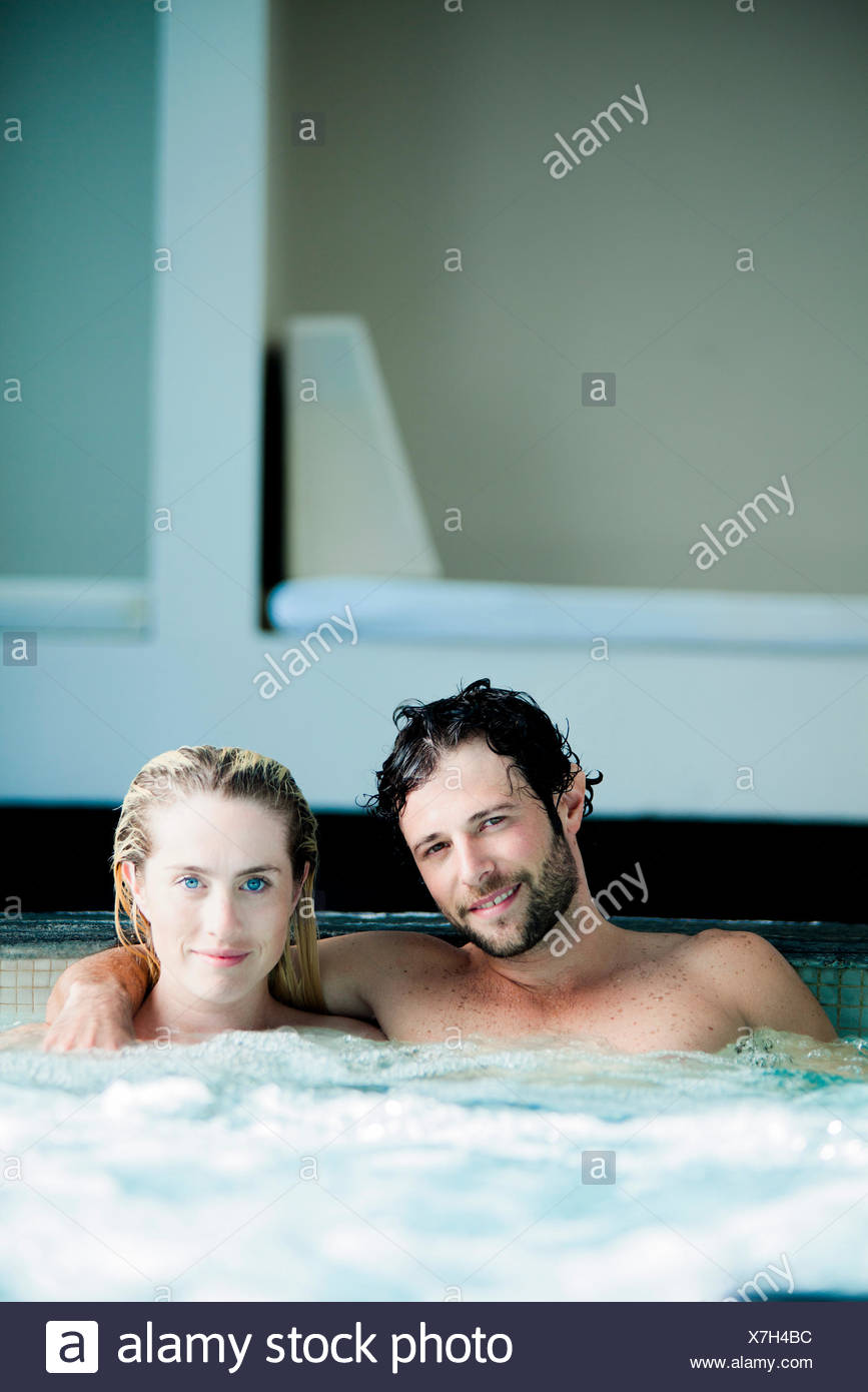 Jacuzzi Couple Stock Photos & Jacuzzi Couple Stock Images - Alamy