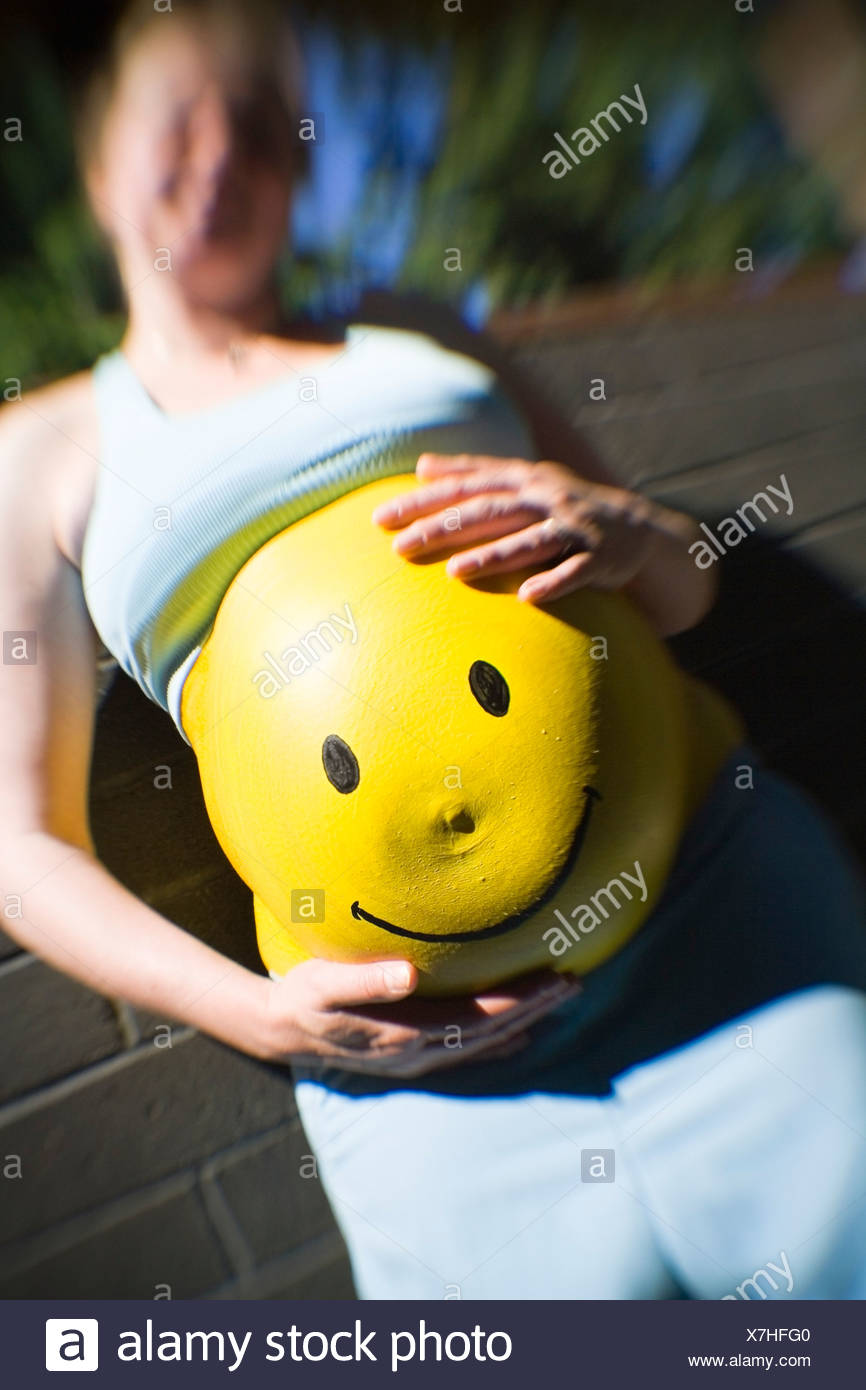 Smiley Face On Stomach High Resolution Stock Photography and Images - Alamy