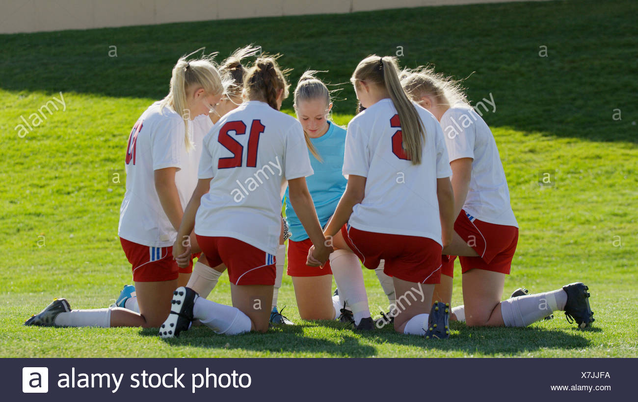 Soccer Team Huddle High Resolution Stock Photography and Images - Alamy