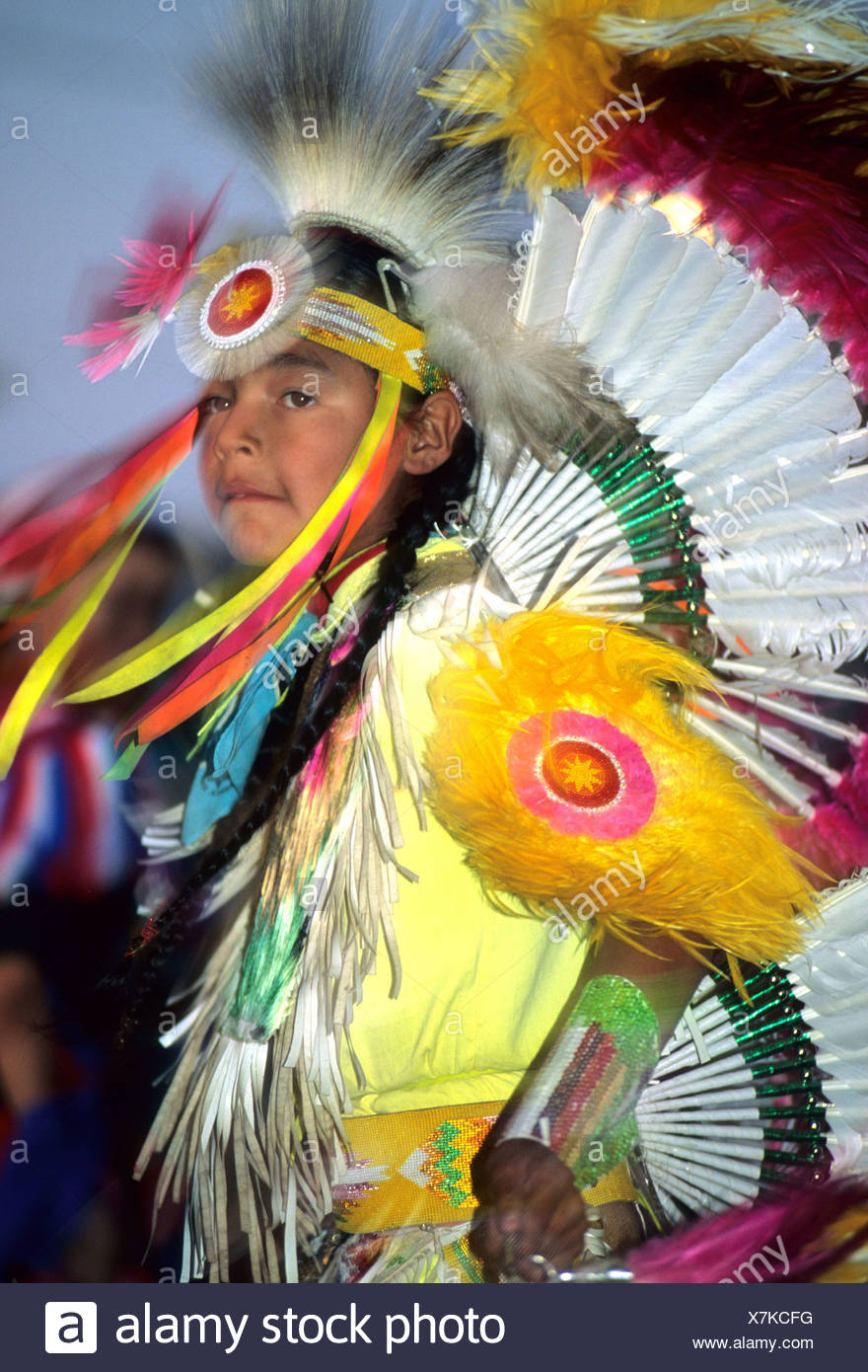 Native American Traditional Dress And Headpiece High Resolution Stock ...