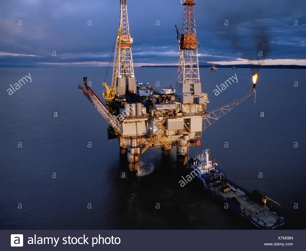 Drilling Platform Cook Inlet Stock Photos & Drilling Platform Cook ...
