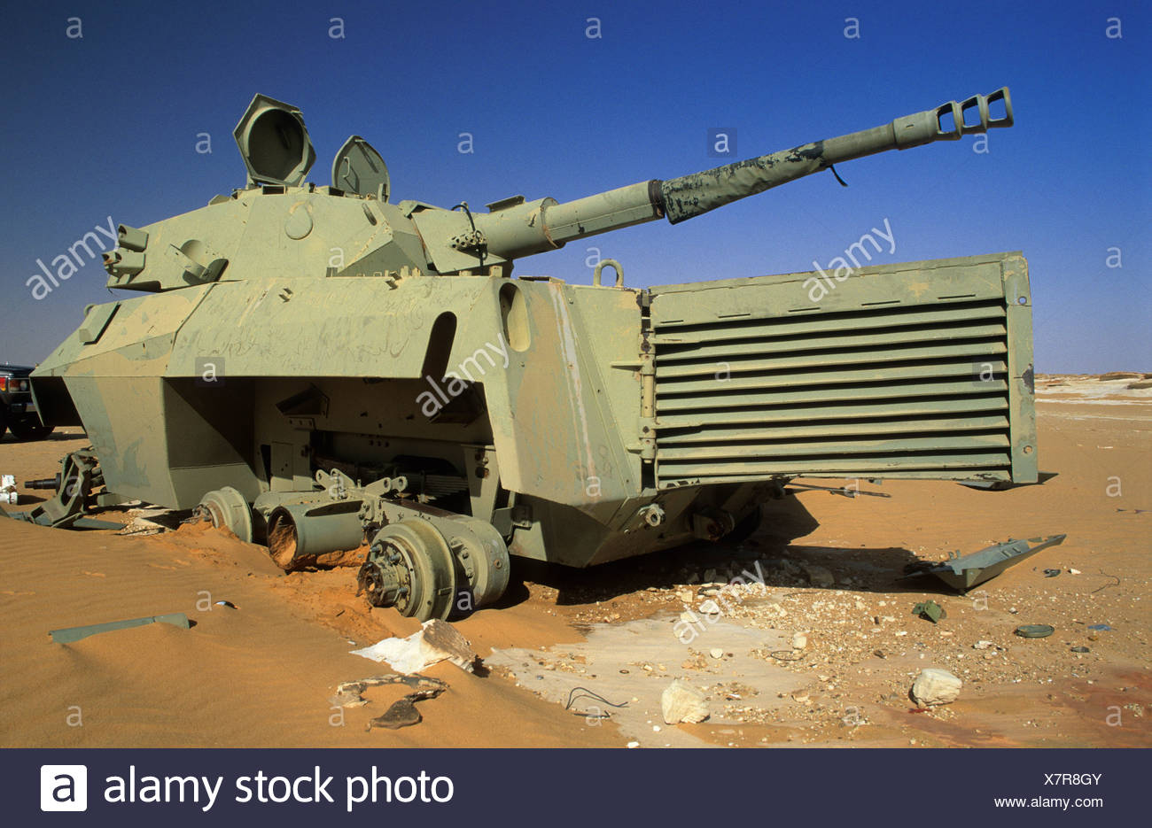 Libyan Tank Stock Photos & Libyan Tank Stock Images - Alamy