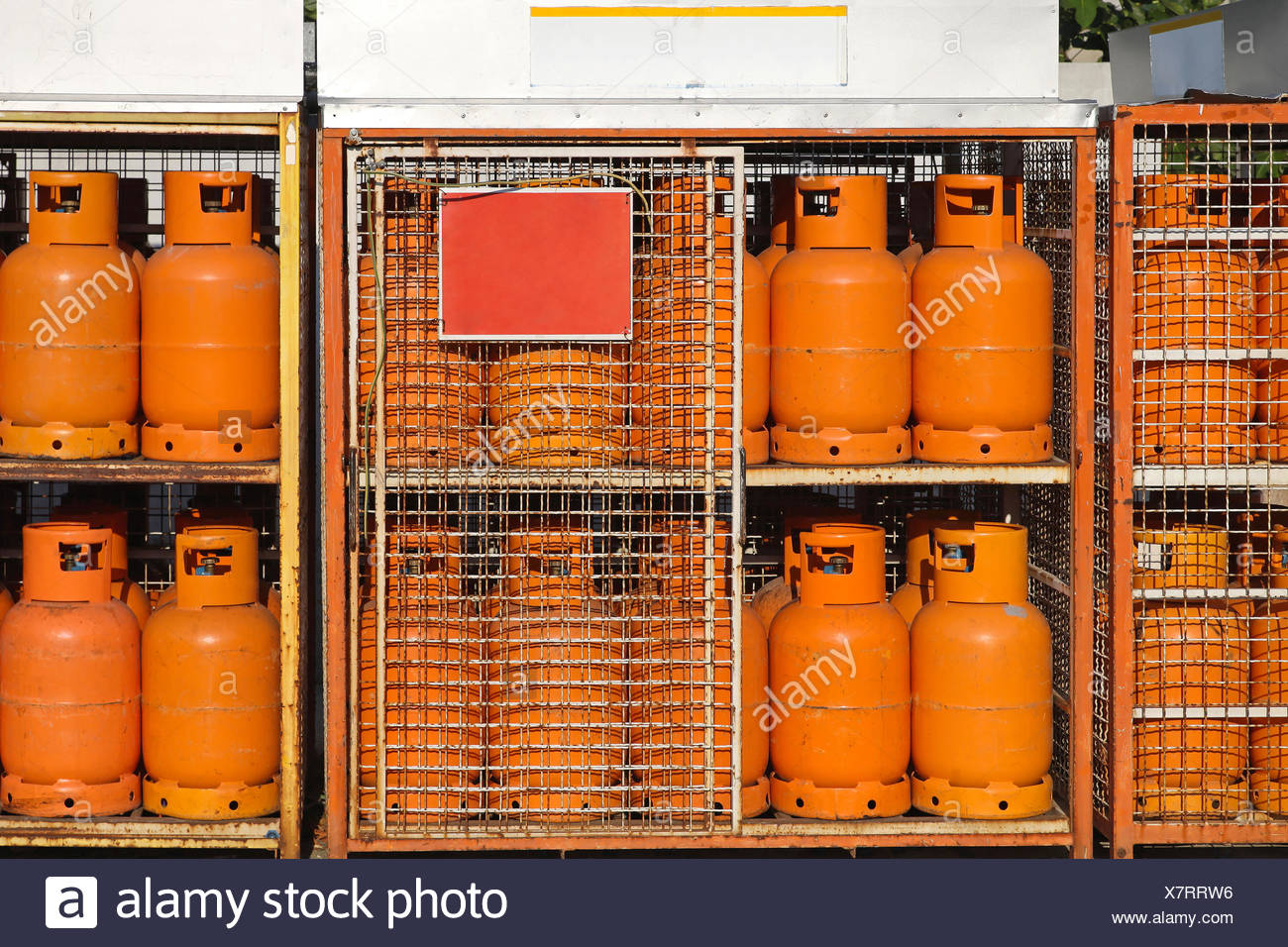 Lpg Gas Bottles Stock Photos & Lpg Gas Bottles Stock Images - Alamy