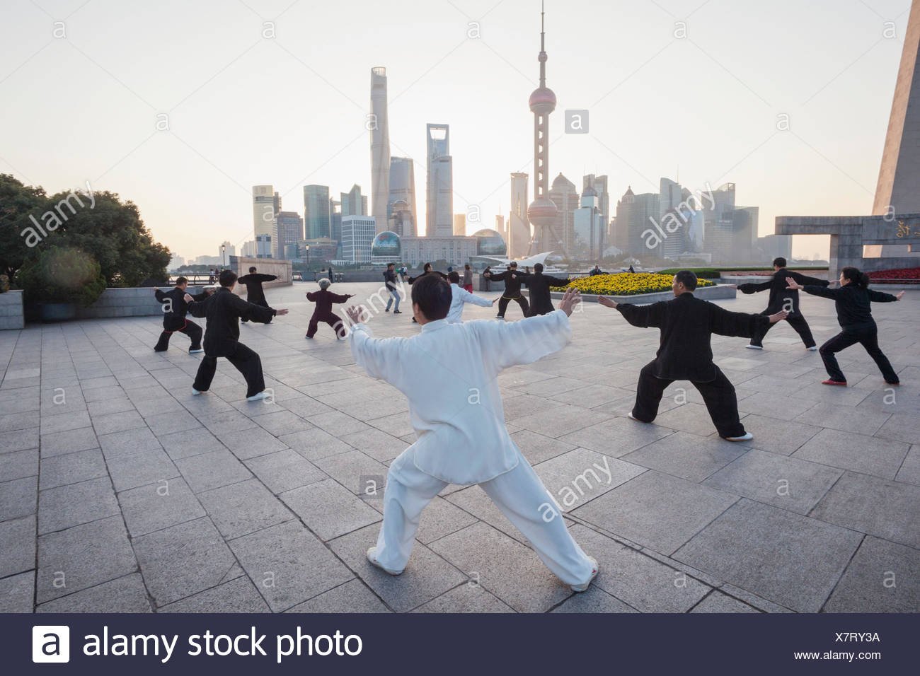 Tai Chi Group Stock Photos & Tai Chi Group Stock Images - Alamy