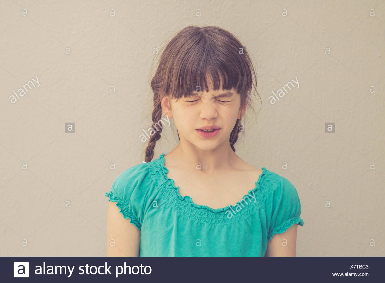 Squinting Eyes High Resolution Stock Photography and Images - Alamy