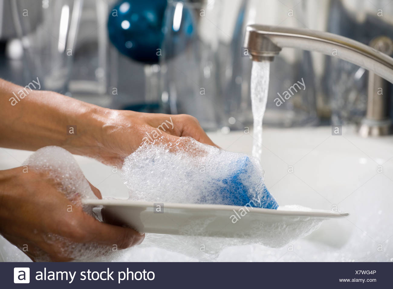 Washing Hands Kitchen Sink High Resolution Stock Photography and Images ...