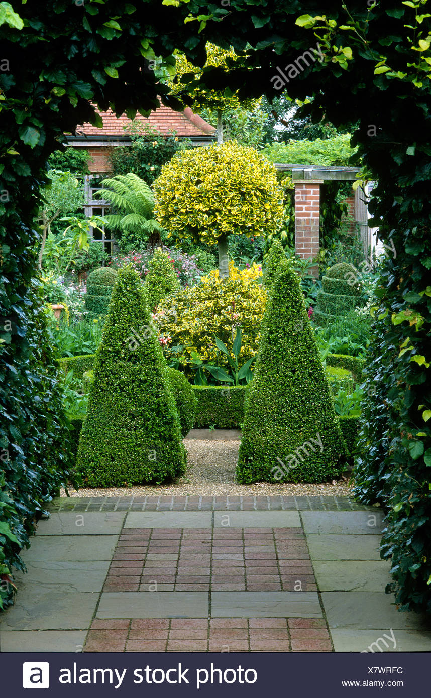 Archway Garden England High Resolution Stock Photography and Images - Alamy