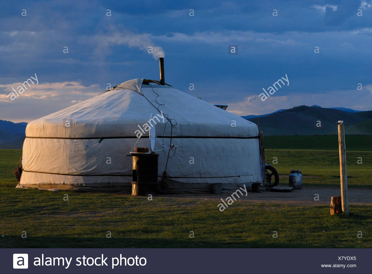 Traditional Mongolian Yurt Ger Tent High Resolution Stock Photography and Images - Alamy