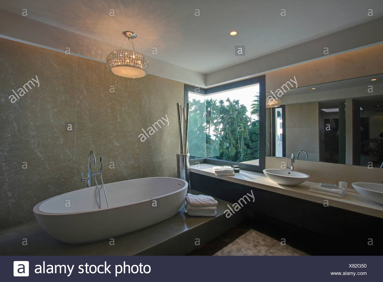 Large Oval Basin High Resolution Stock Photography and Images - Alamy