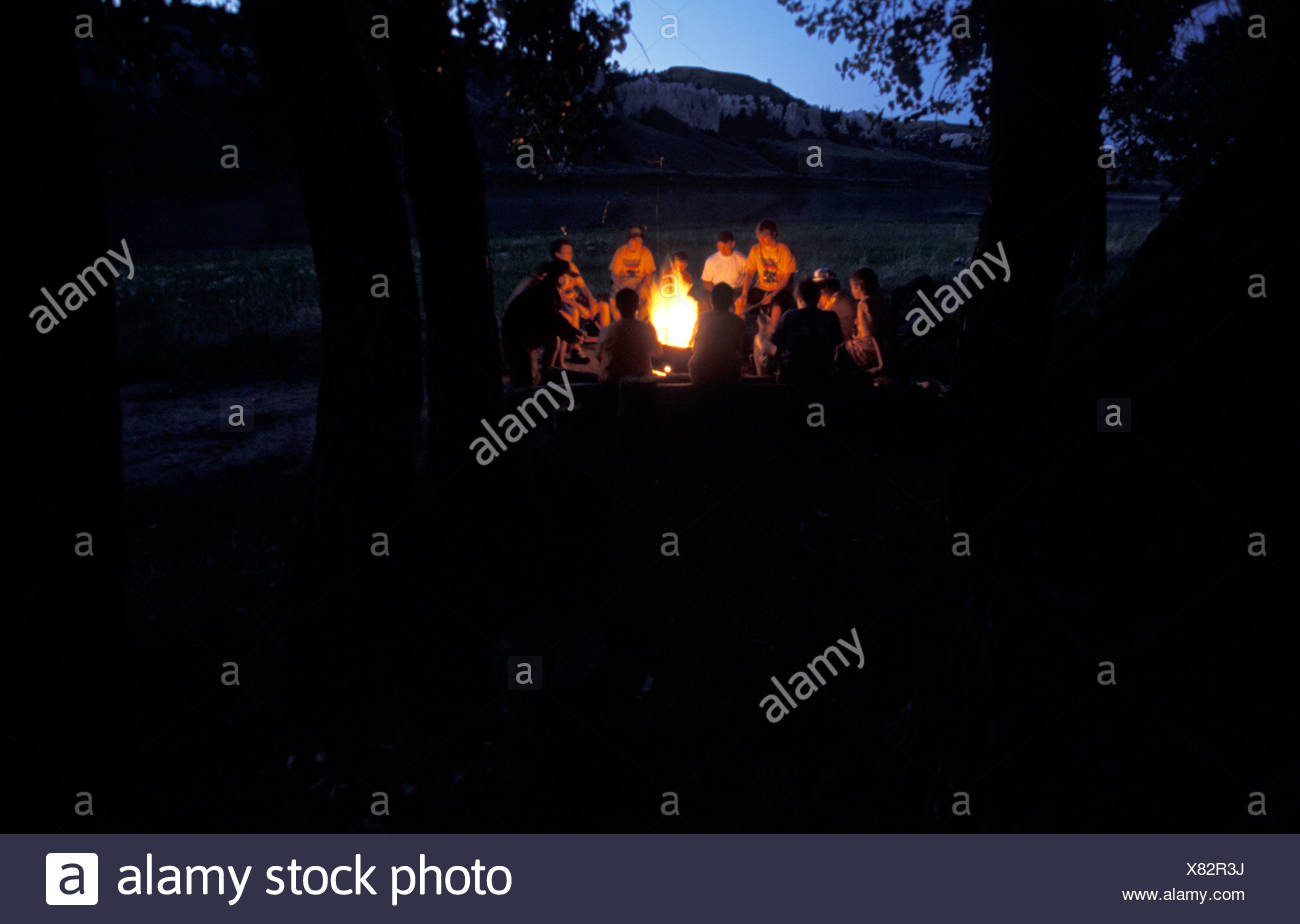 Stories By Campfire High Resolution Stock Photography and Images - Alamy