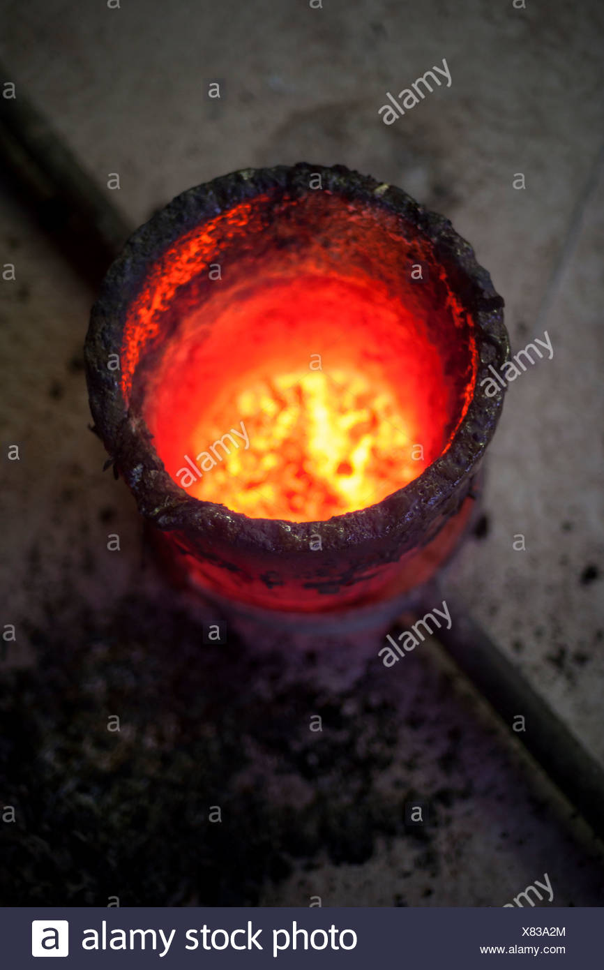 Molten Metal Ladle High Resolution Stock Photography and Images - Alamy