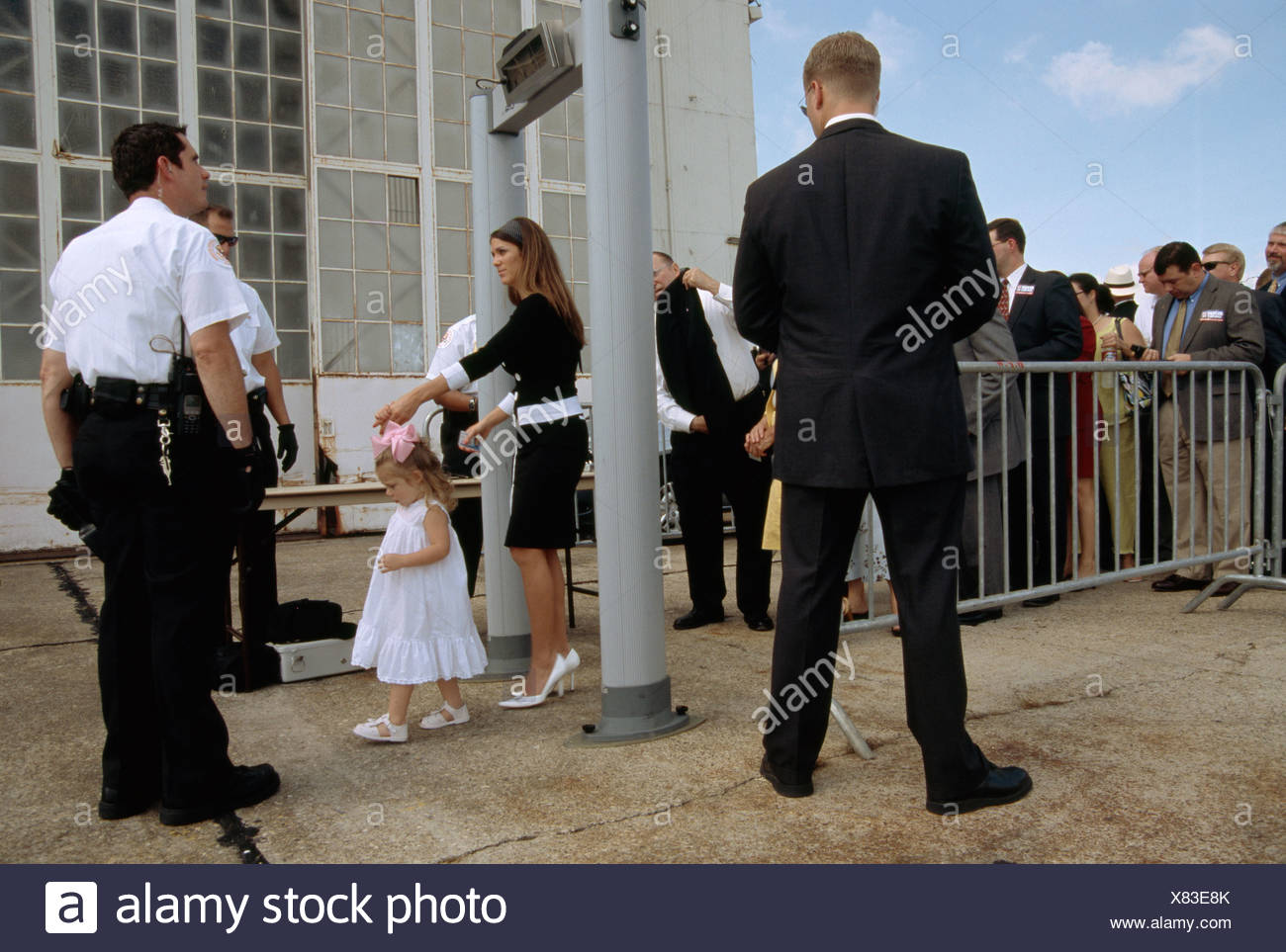 Secret Service Agents High Resolution Stock Photography and Images - Alamy