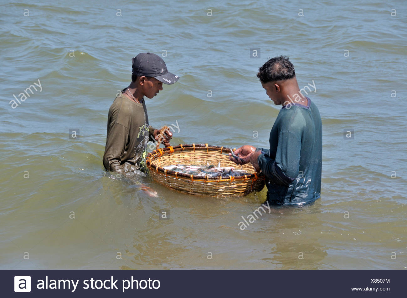Headdress Fishermen High Resolution Stock Photography and Images - Alamy