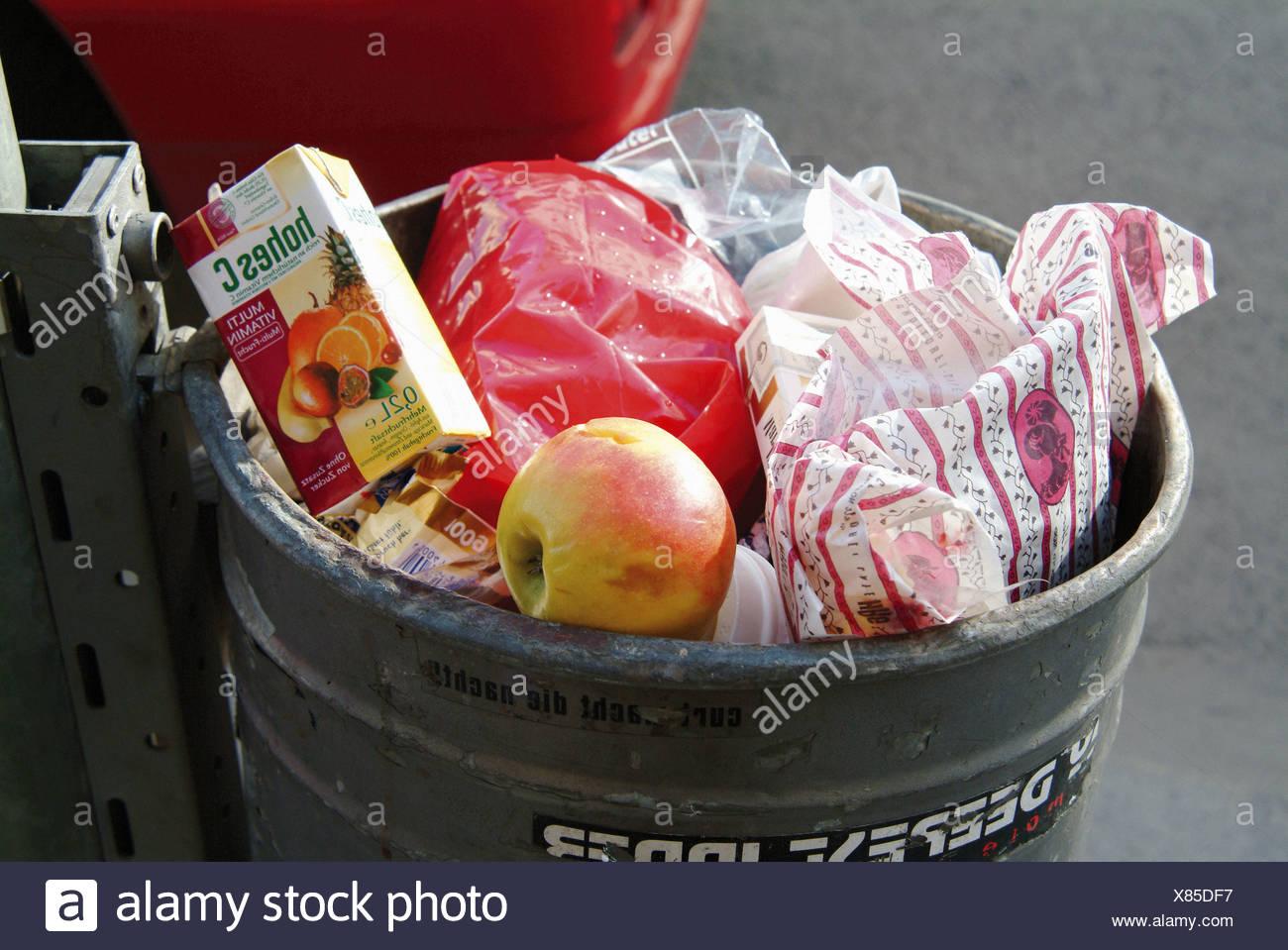 Trash Can Full Organic Waste Stock Photos & Trash Can Full Organic ...
