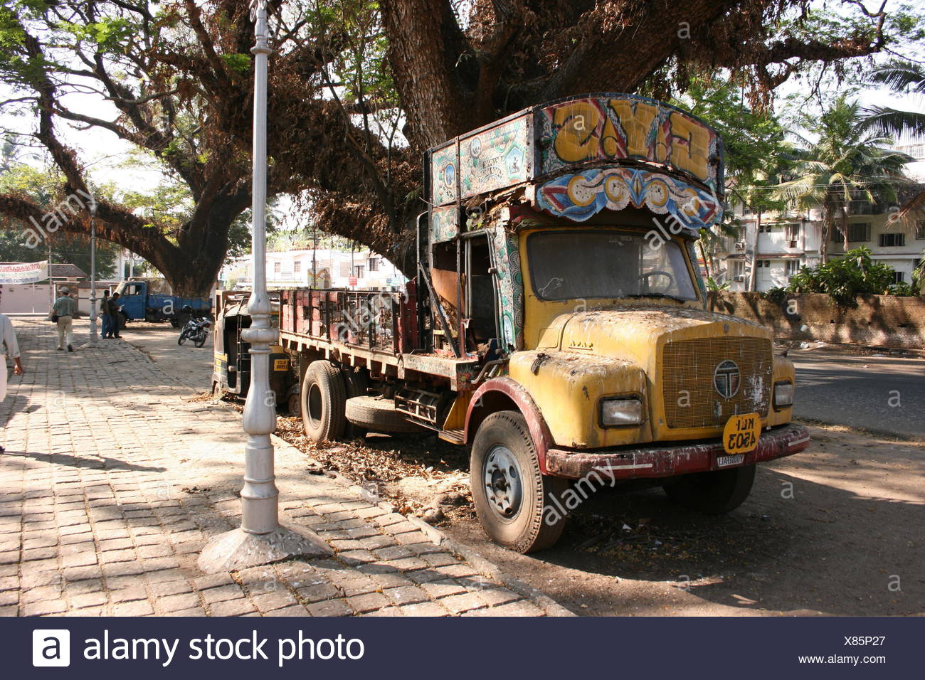 India Lorry Accident High Resolution Stock Photography and Images - Alamy