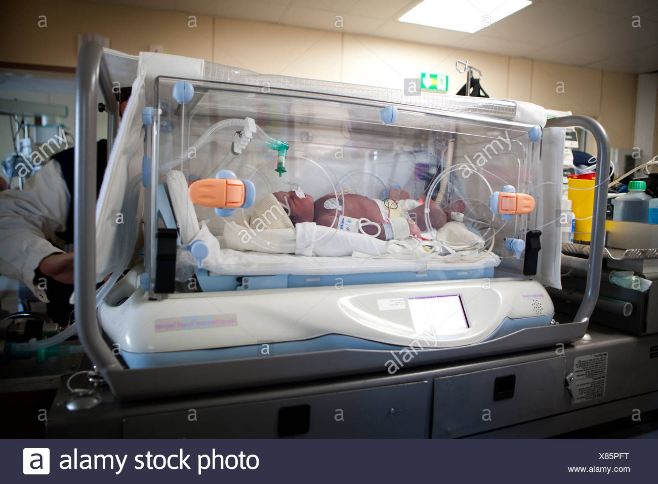 Pediatric Icu High Resolution Stock Photography and Images - Alamy