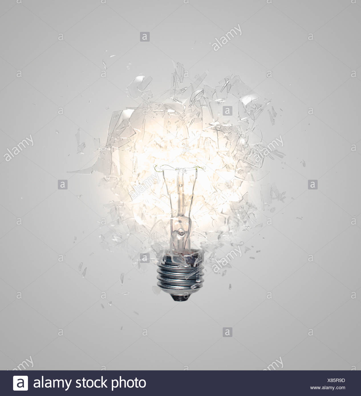 Light Bulb Breaking High Resolution Stock Photography and Images - Alamy
